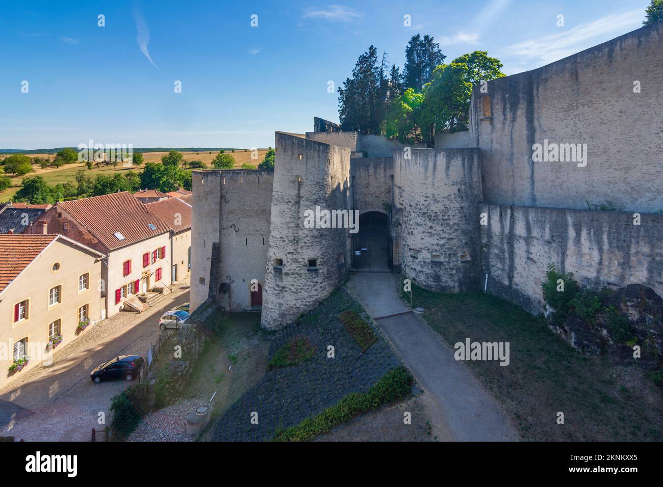 Chateau fort castle rodemack rodemachern in lorraine lothringen hi-res ...