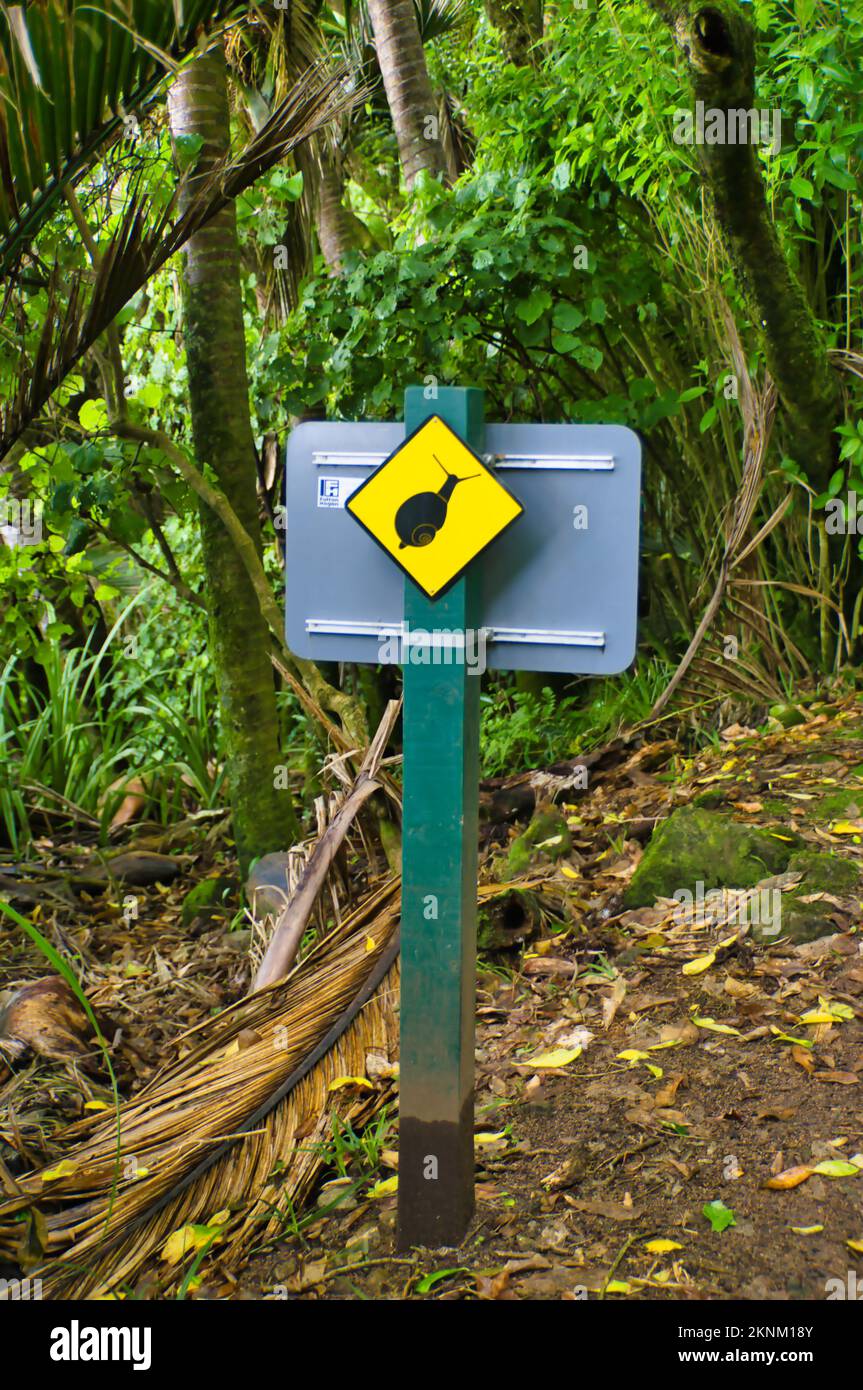 Warning sign along the Heaphy Track, Kahurangi National Park, New ...