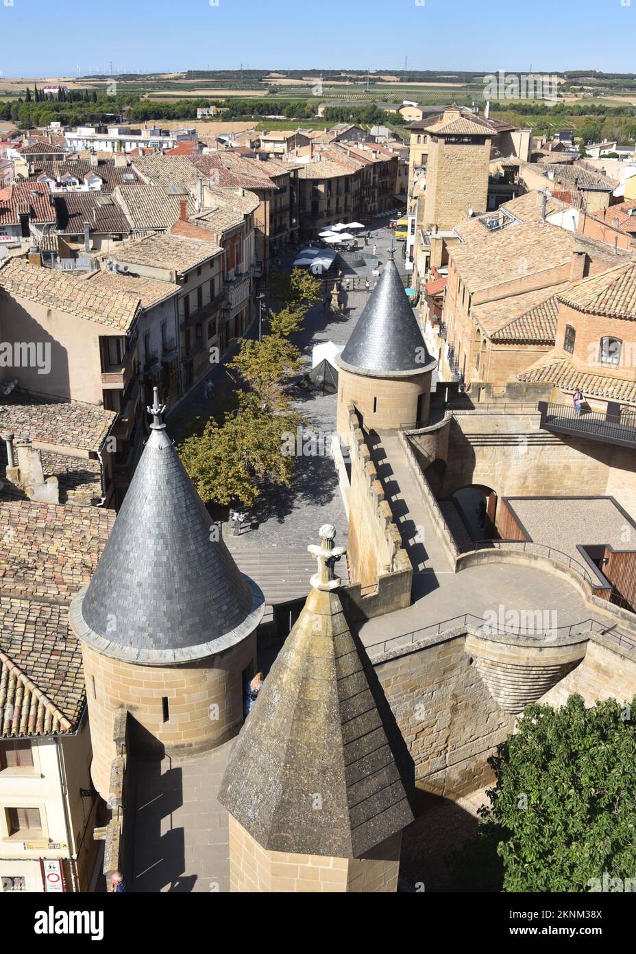 Olite, Spain - Aug 31, 2022: Palace of the Kings of Navarre of Olite ...