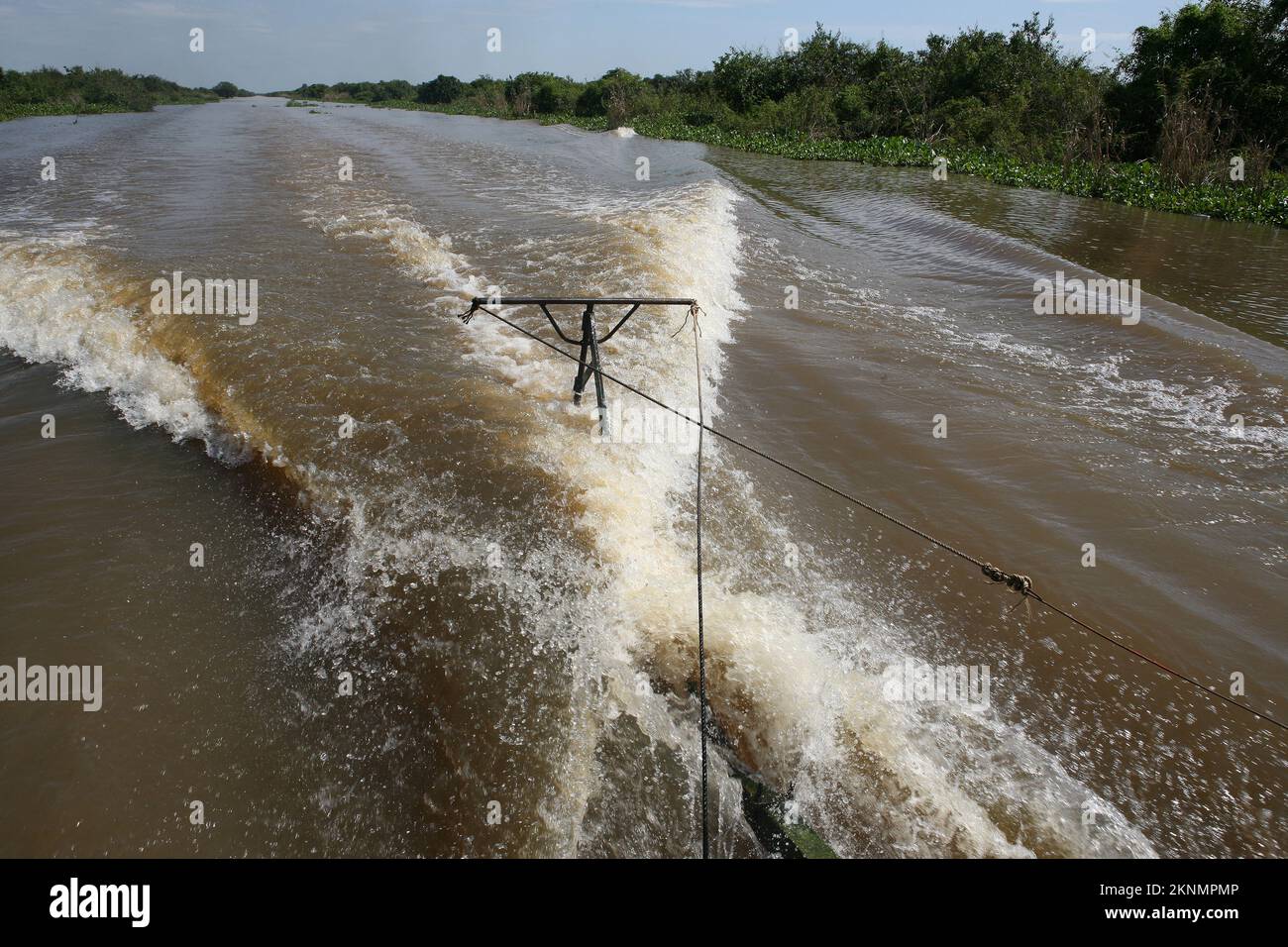 Wash of a fast boat on the canal down to Me Chrey floating village on ...