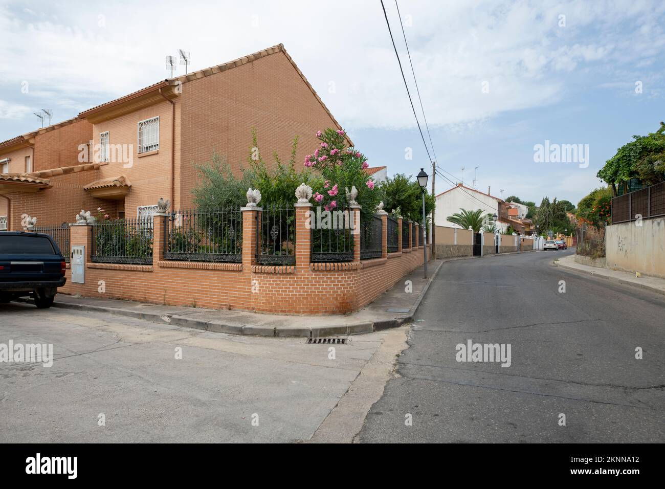Residential houses in a urbanization hi-res stock photography and ...