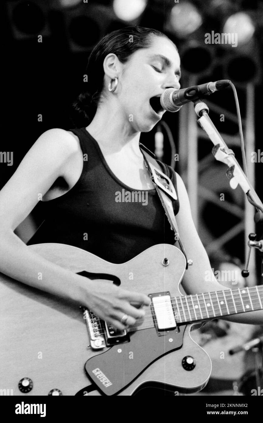 Pj harvey Black and White Stock Photos & Images - Alamy