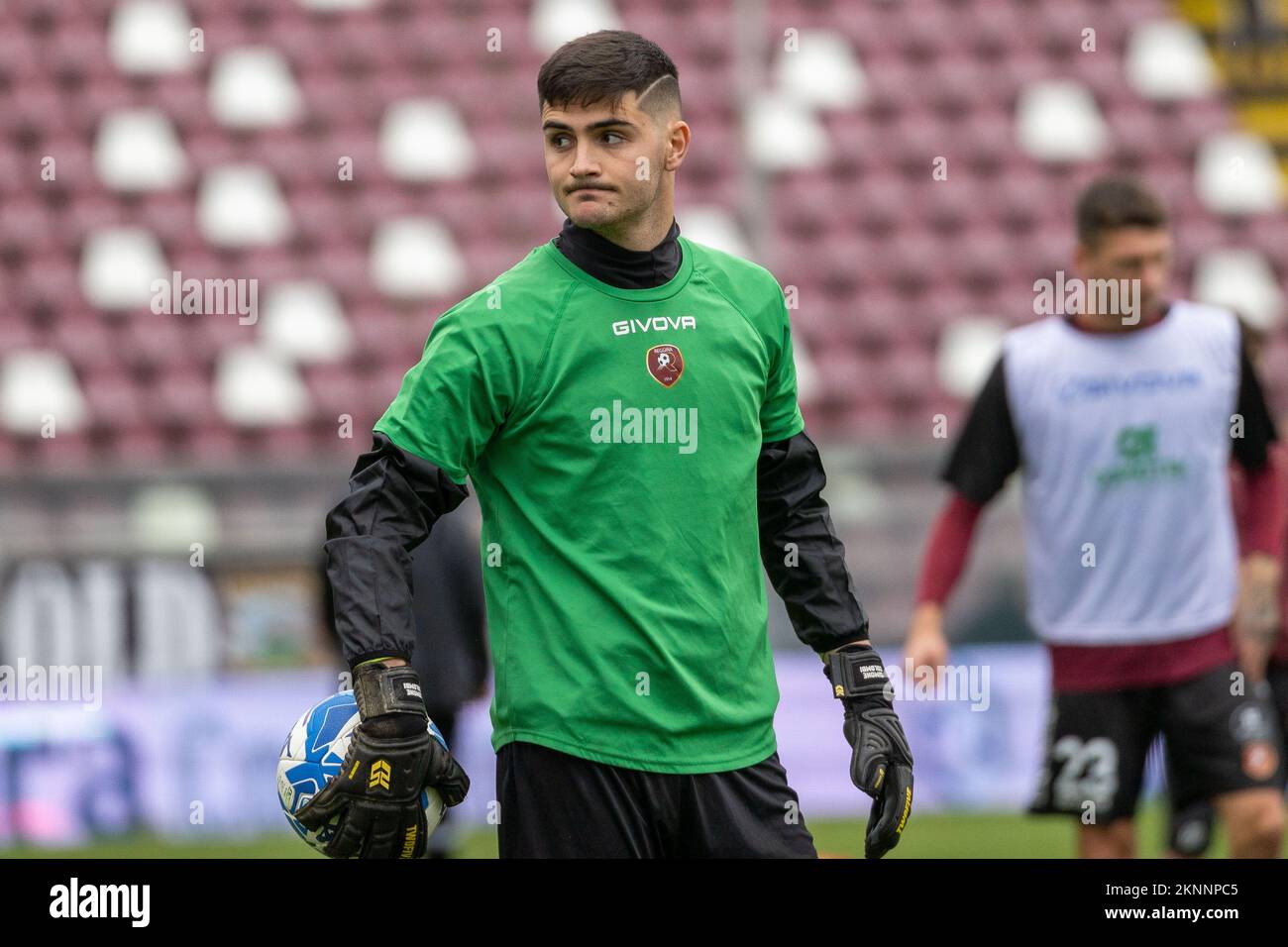 Reggio Calabria, Italy. 27th Nov, 2022. Tommaso Aglietti Reggina warm ...