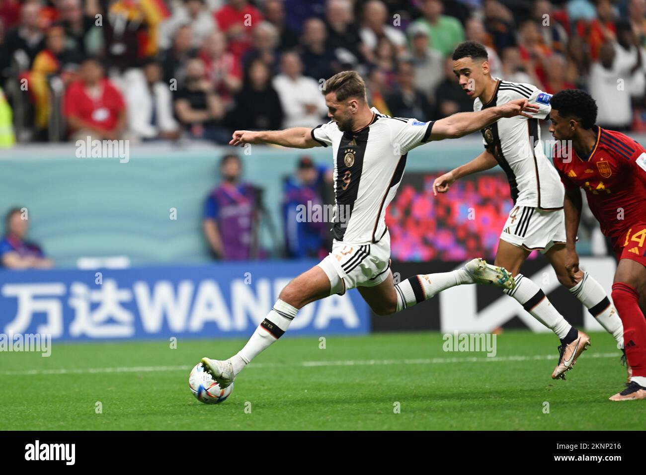 Al Chaur, Qatar. 27th Nov, 2022. Soccer, World Cup 2022 in Qatar, Spain ...