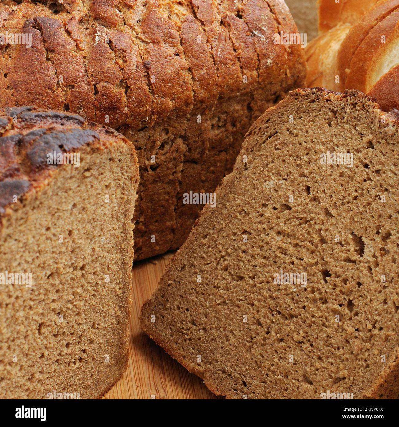 Kitchen breadboard hi-res stock photography and images - Alamy