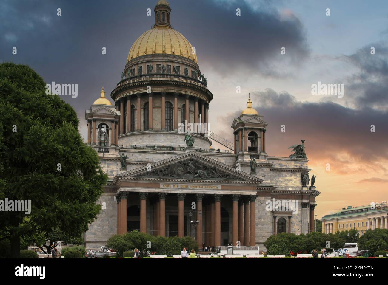 St. Isaac's Cathedral is an example of Russian neoclassicism built ...