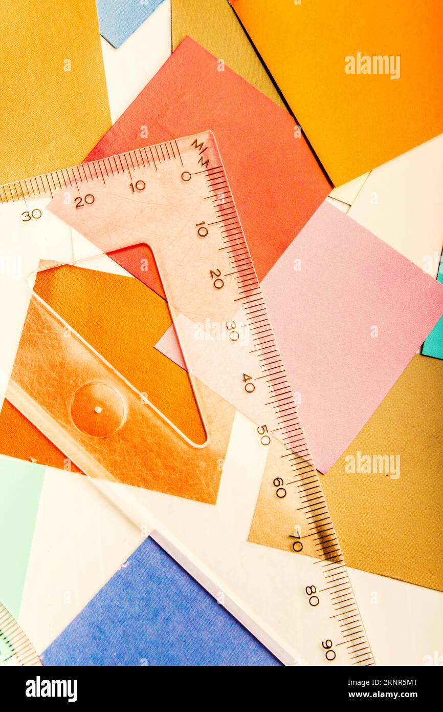 Triangle tracing hi-res stock photography and images - Alamy