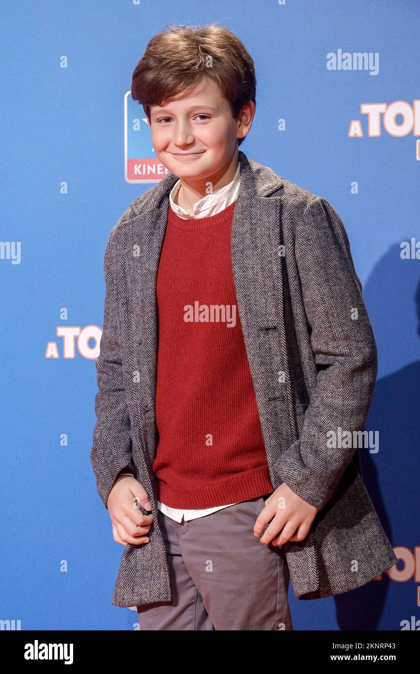 Eneko Otero attends the film photocall for "A Todo Tren 2". November 26 ...