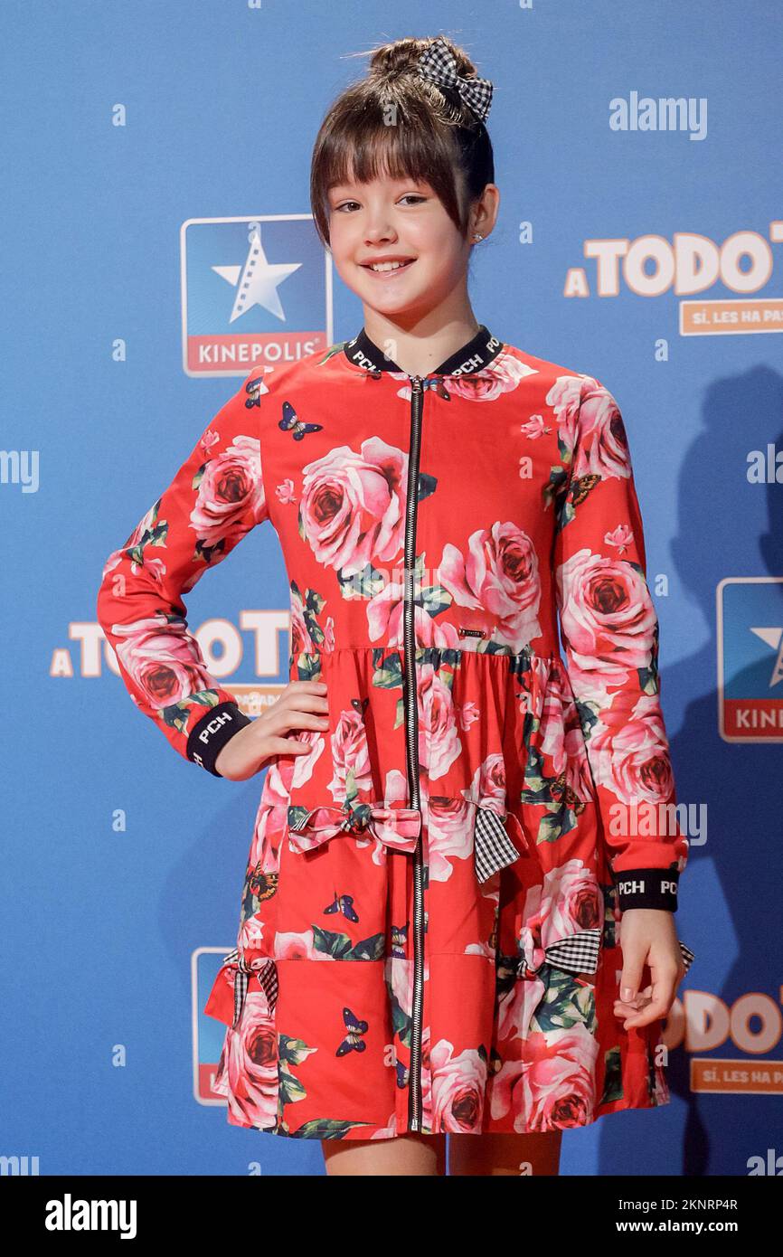 Luna Fulgencio attends the film photocall for "A Todo Tren 2". November ...