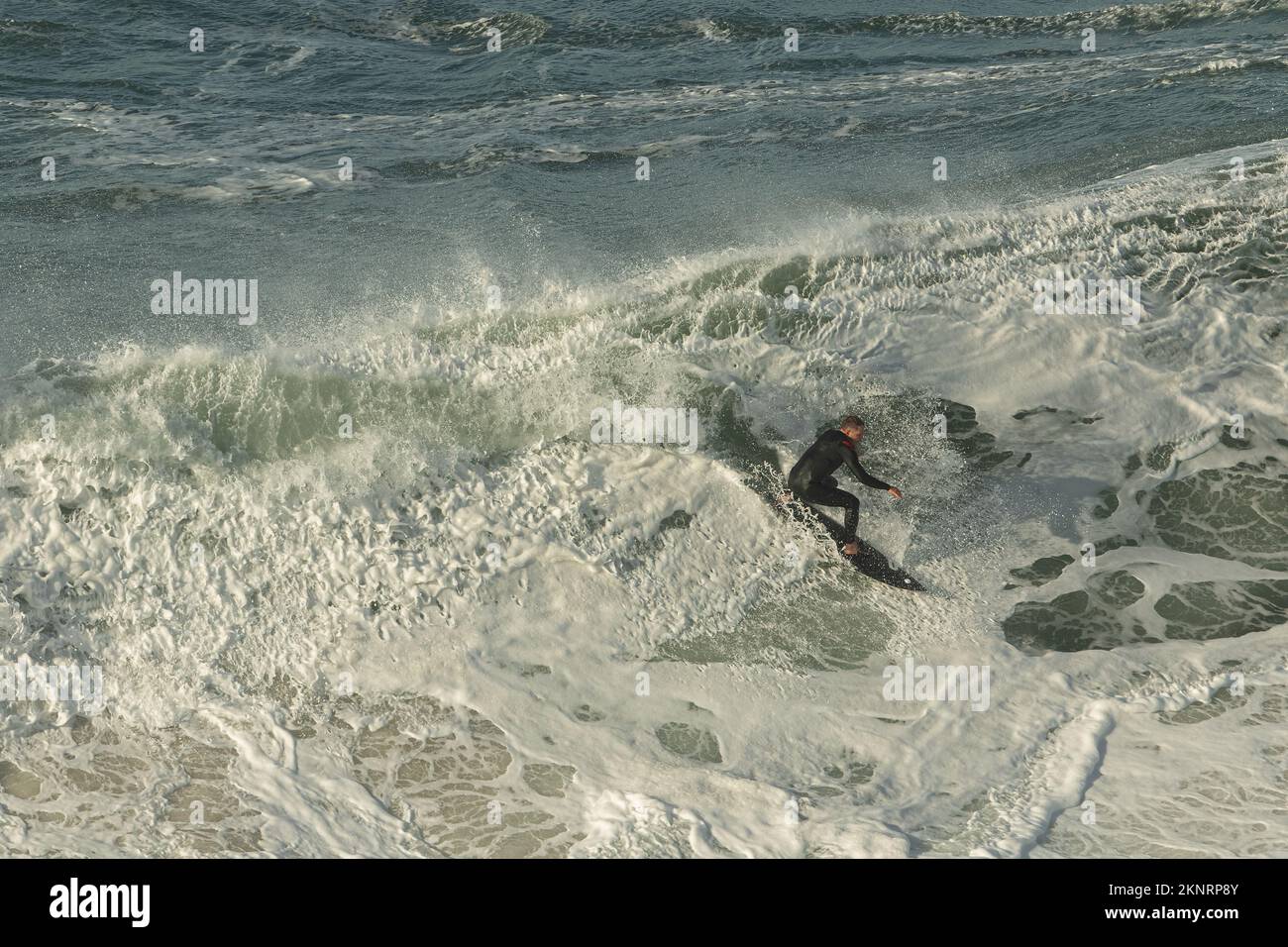 Tow surfing big waves hi-res stock photography and images - Alamy