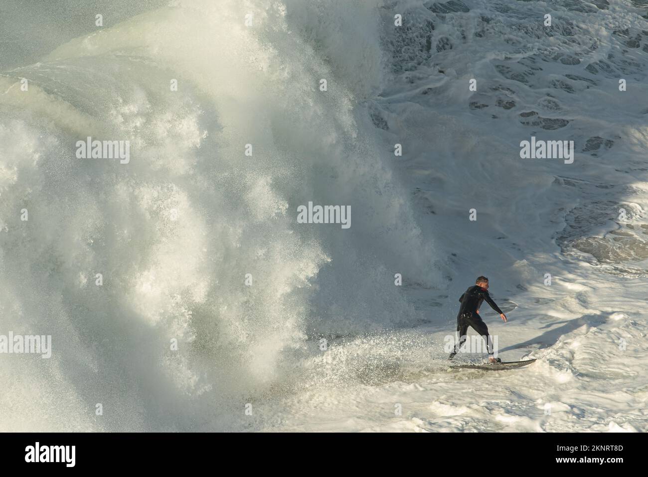 Tow surfing big waves hi-res stock photography and images - Alamy