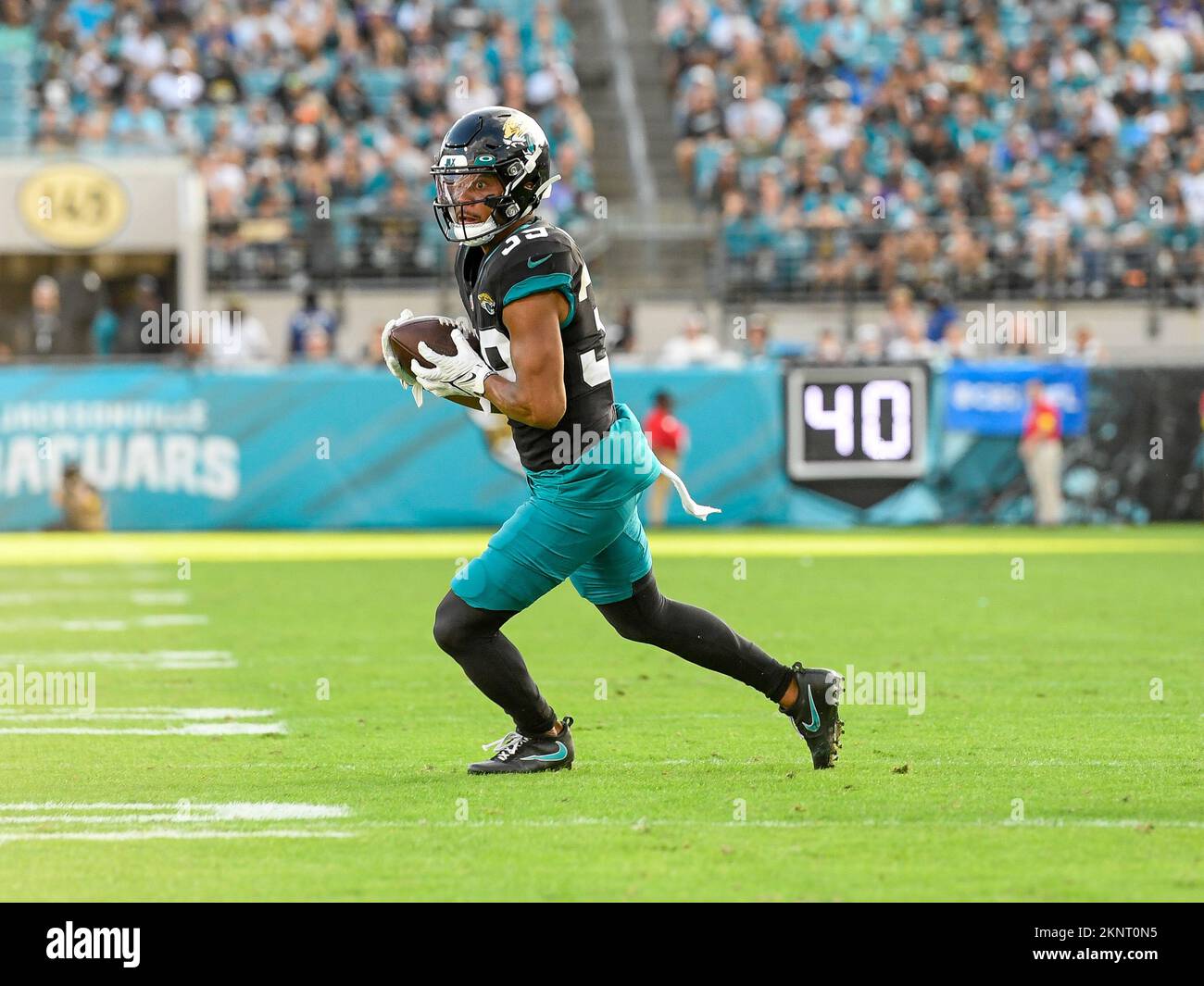 November 27, 2022: Jacksonville Jaguars wide receiver Jamal Agnew (39 ...