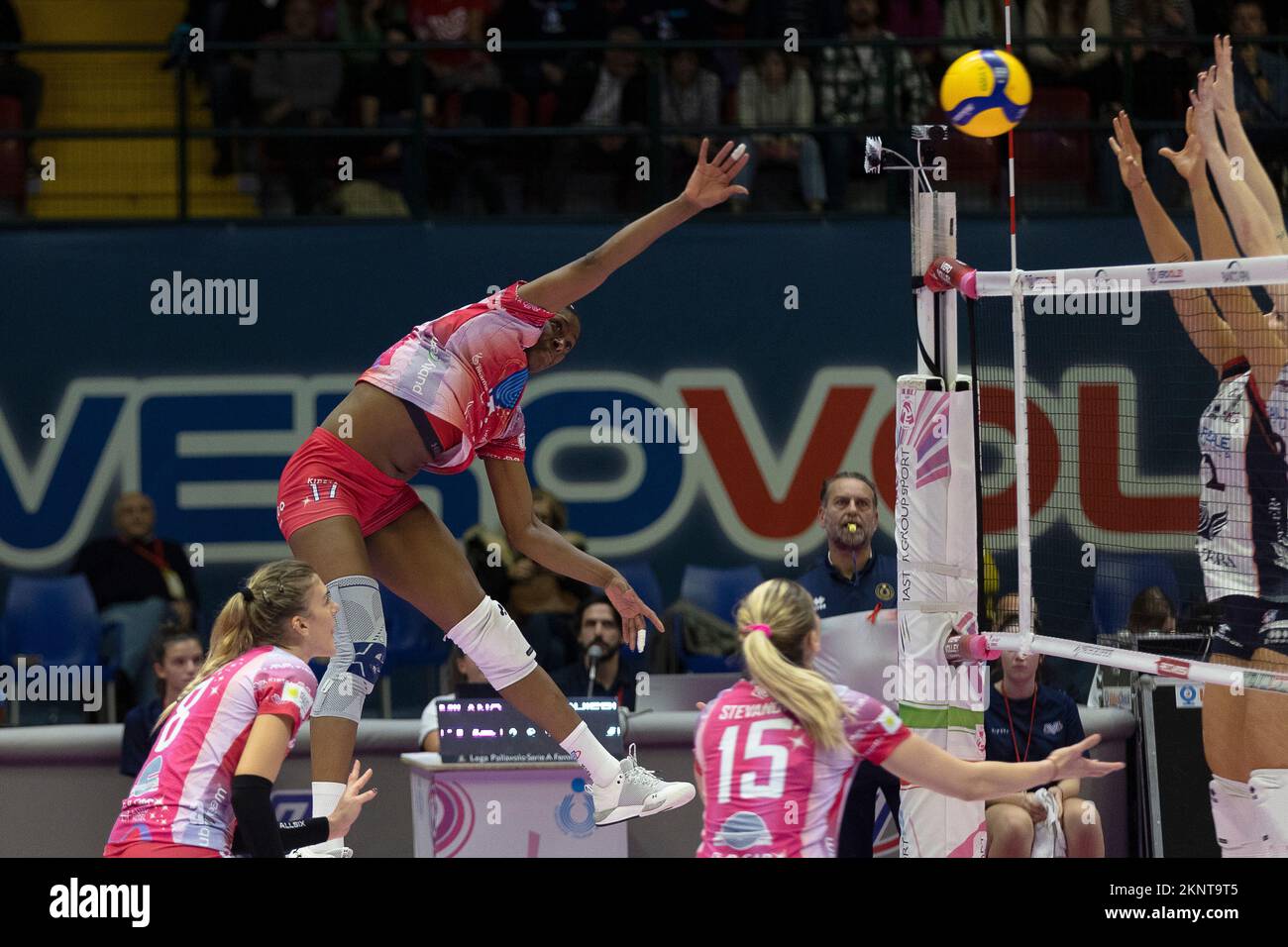 Spike of MYRIAM SYLLA (Vero Volley Milano) during Vero Volley Milano vs ... Spike of MYRIAM SYLLA (Vero Volley Milano) during Vero Volley Milano vs ...
