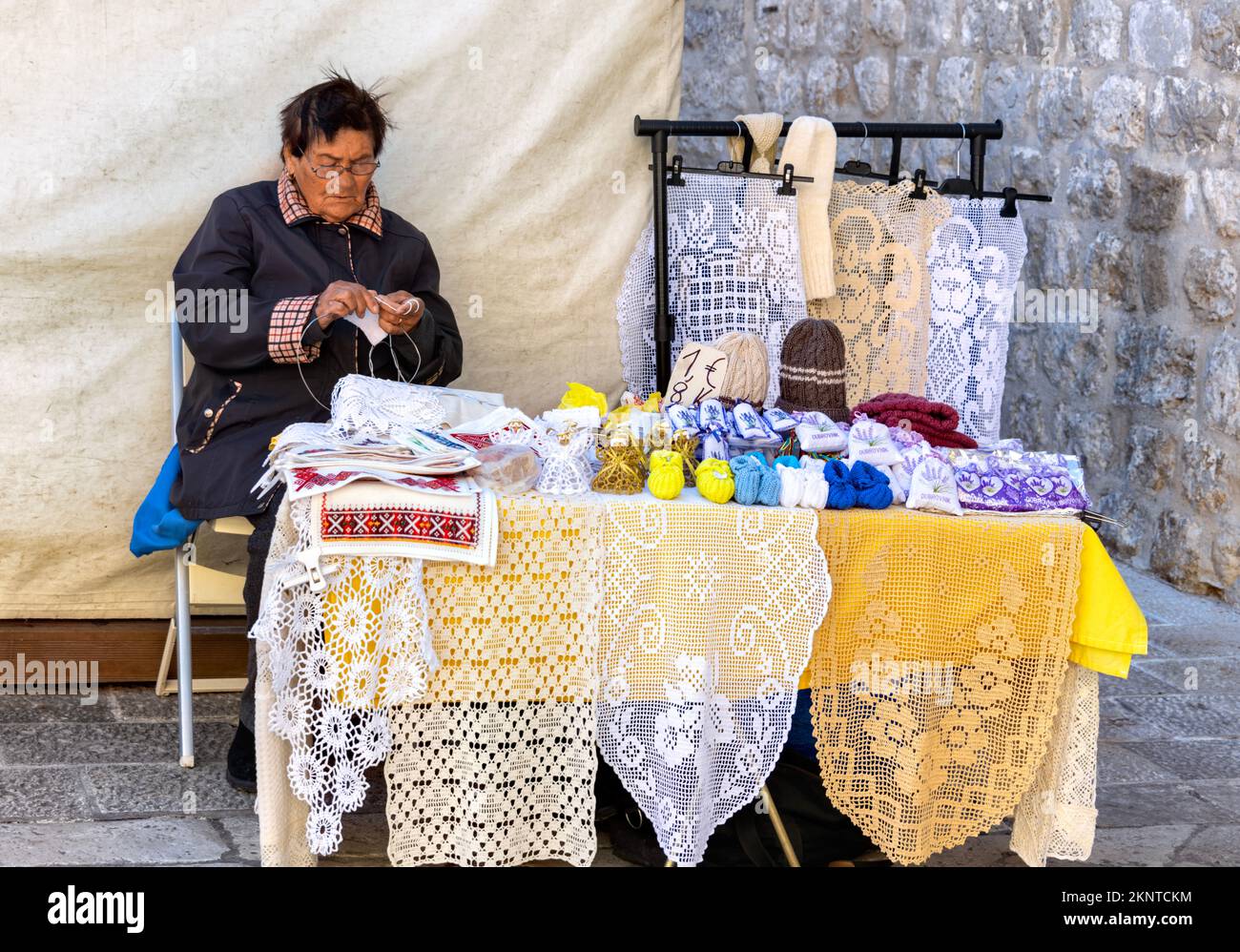 Colourful crochet tablecloth hi-res stock photography and images - Alamy
