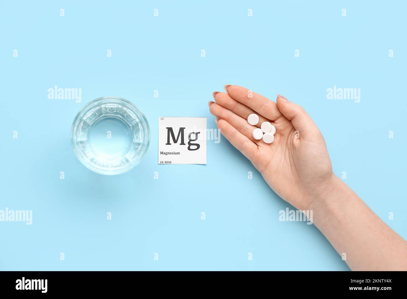 Magnesium tablet water hi-res stock photography and images - Alamy