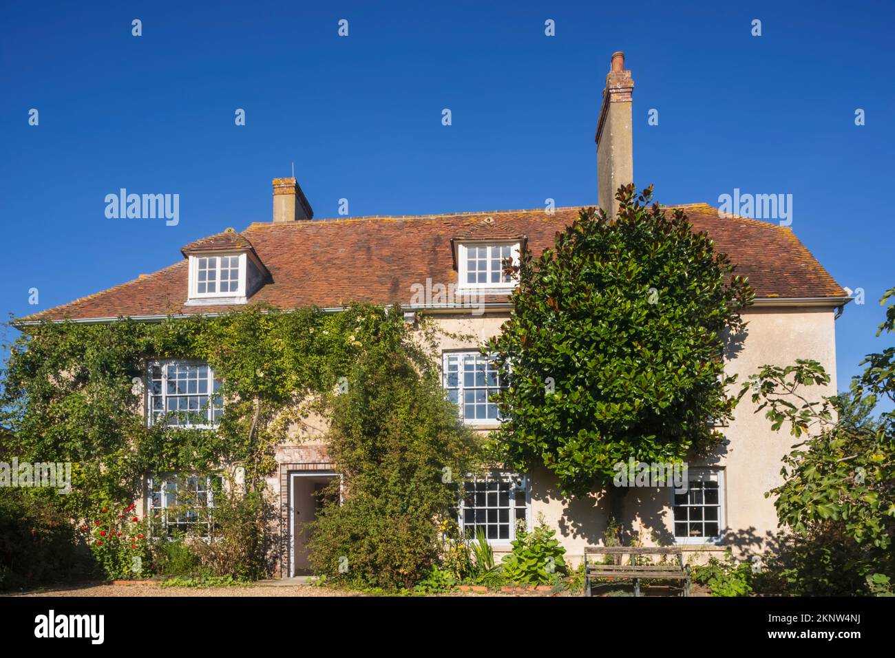 Charleston house duncan grant hi-res stock photography and images - Alamy