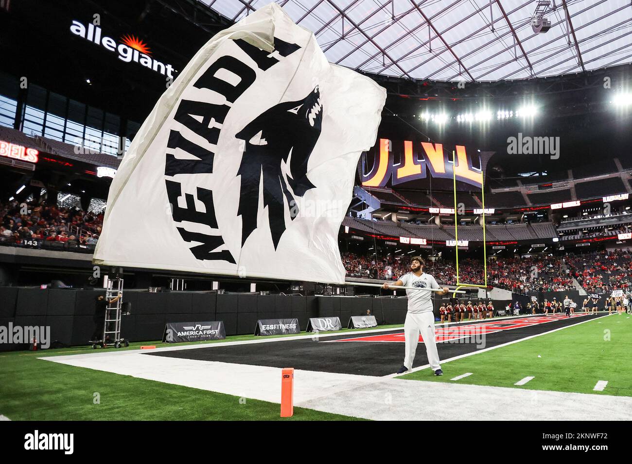 Las Vegas, NV, USA. 26th Nov, 2022. A member of the Nevada Wolf Pack ...