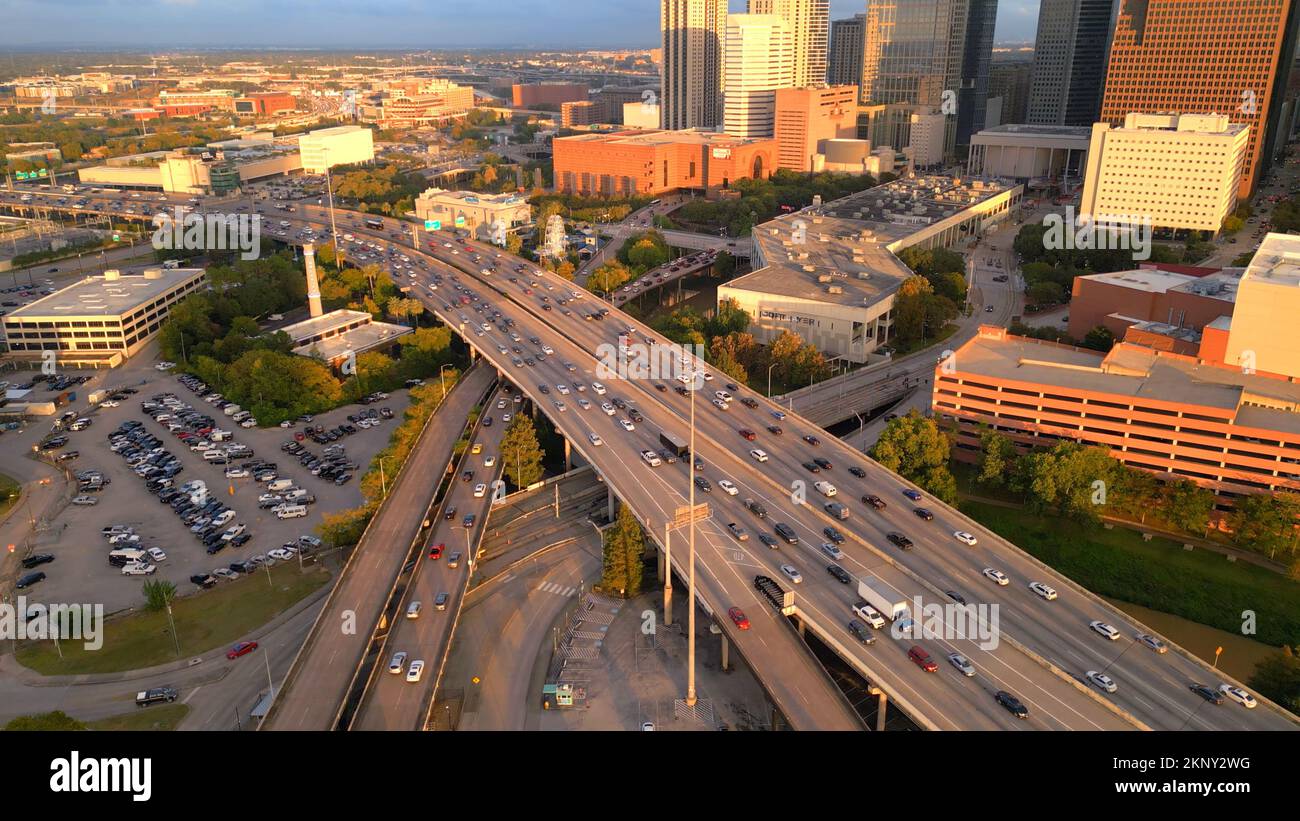 Heavy Street traffic in the city of Houston - HOUSTON, UNITED STATES ...