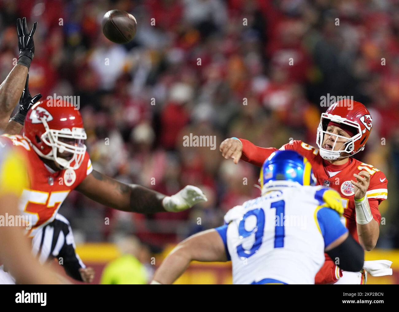 NOV 27, 2022: Kansas City Chiefs quarterback Patrick Mahomes (15 ...