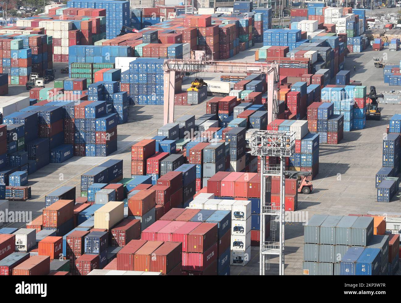 28th Nov, 2022. Truckers' strike Containers are increasingly stacking ...