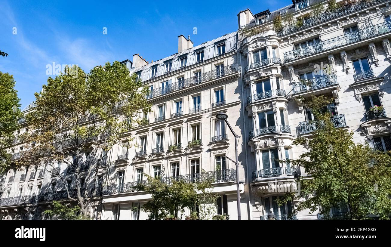 Paris, ancient buildings avenue Daumesnil, typical facades and windows ...