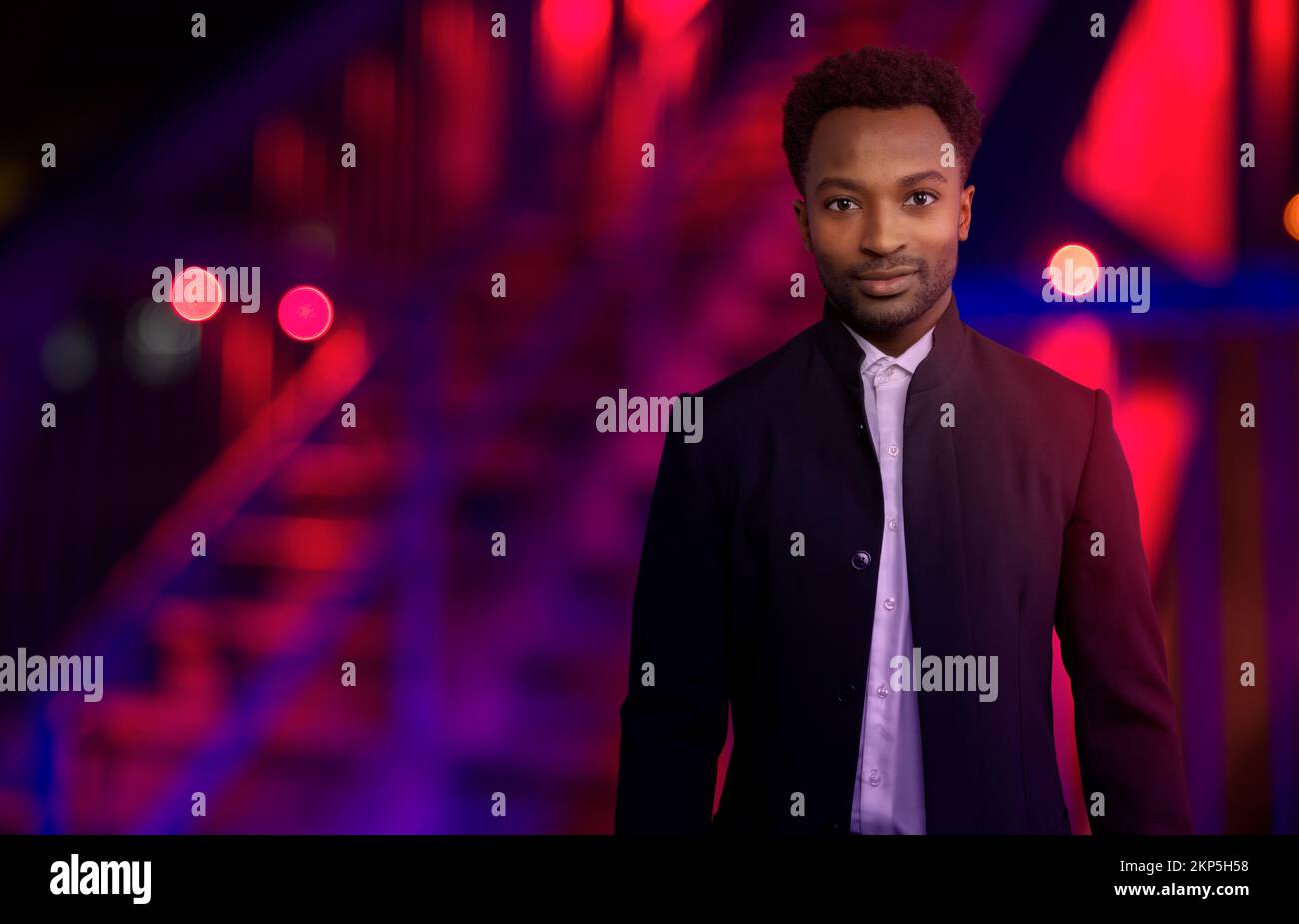 Man outside night club hi-res stock photography and images - Alamy