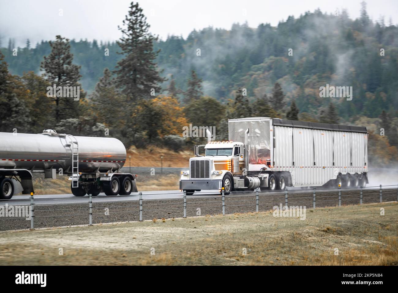 White day cab classic big rig bonnet semi truck with chrome parts and ...