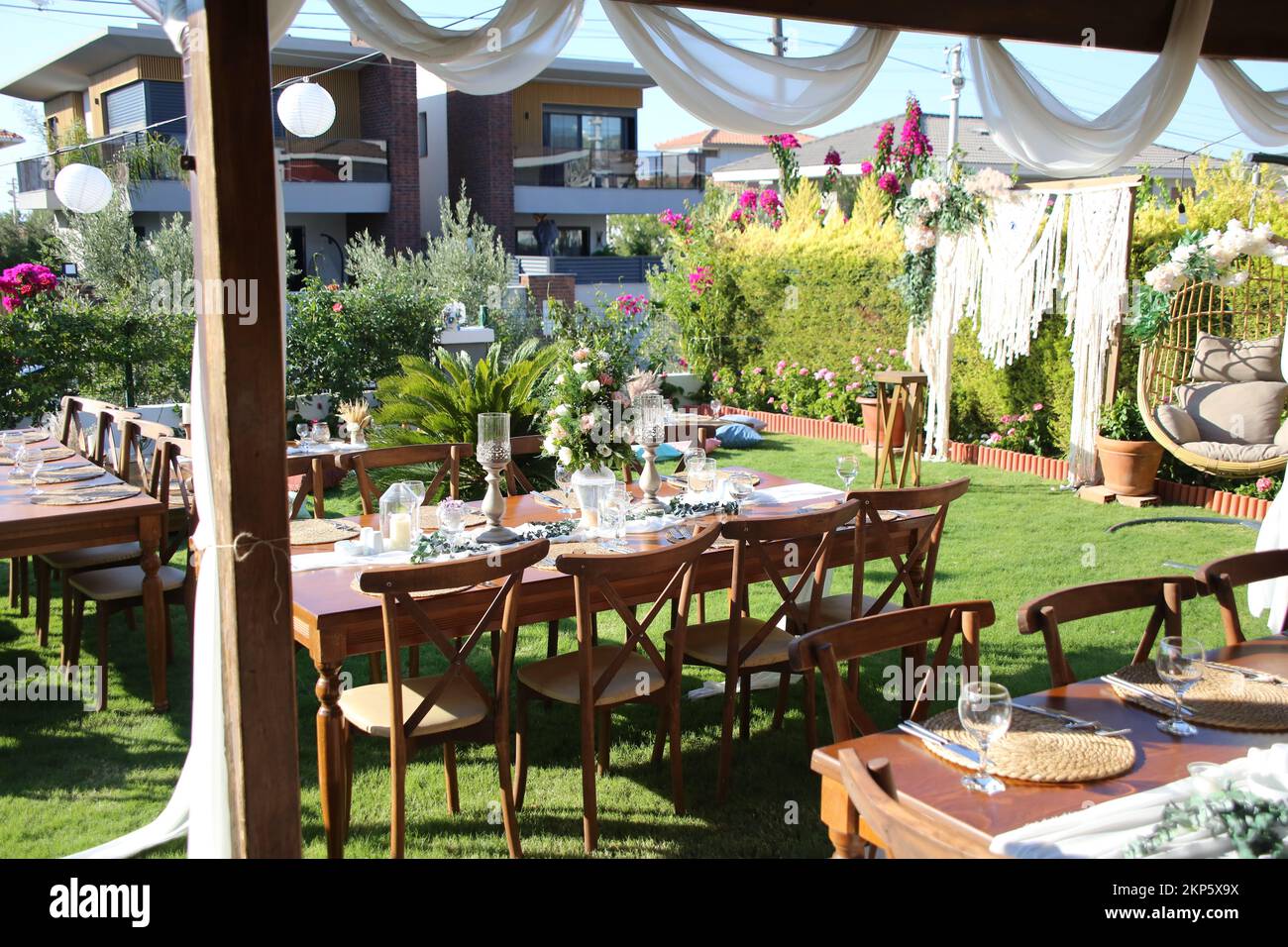 Turkish wedding reception hi-res stock photography and images - Alamy