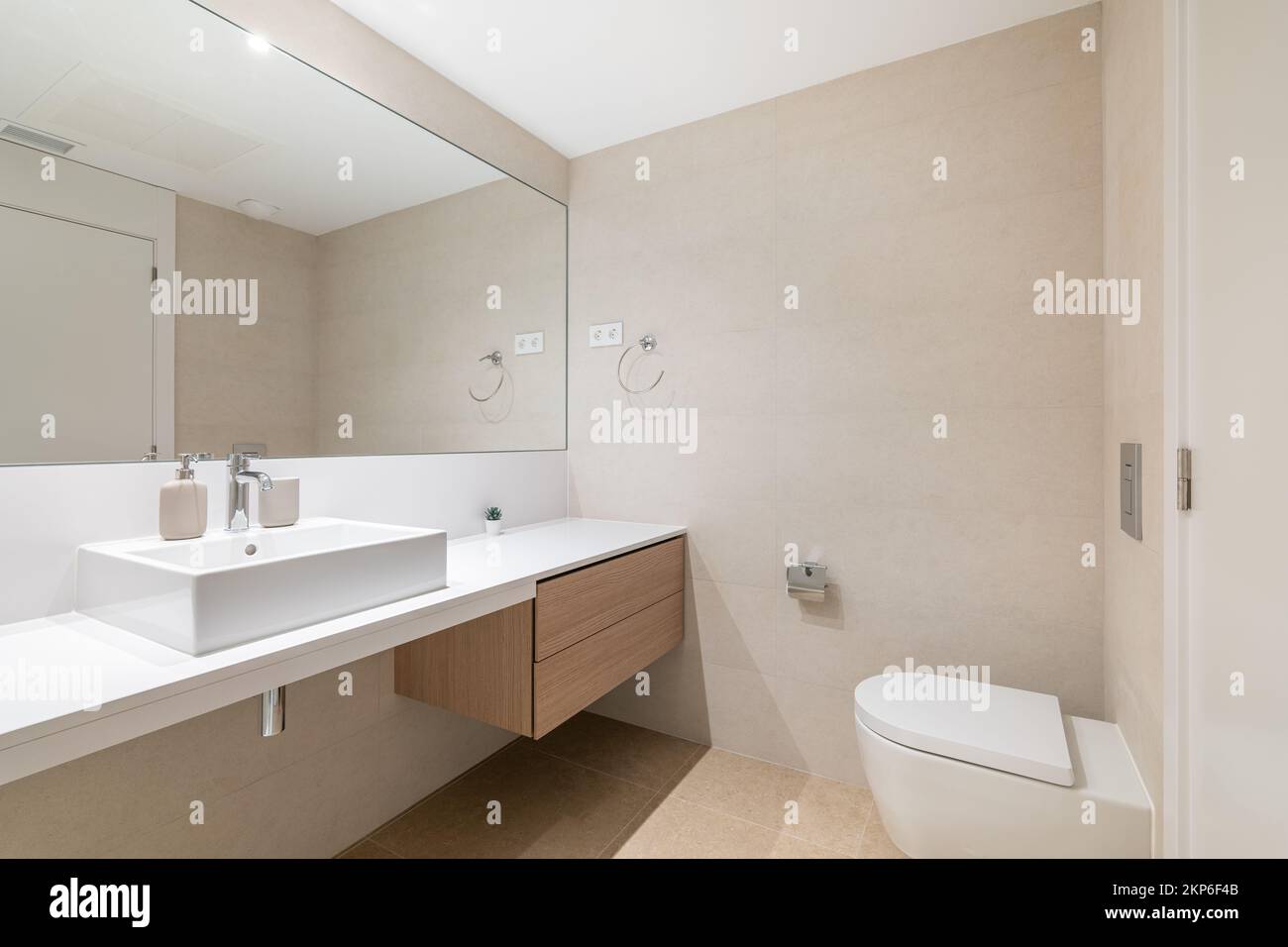 Large toilet hi-res stock photography and images - Alamy