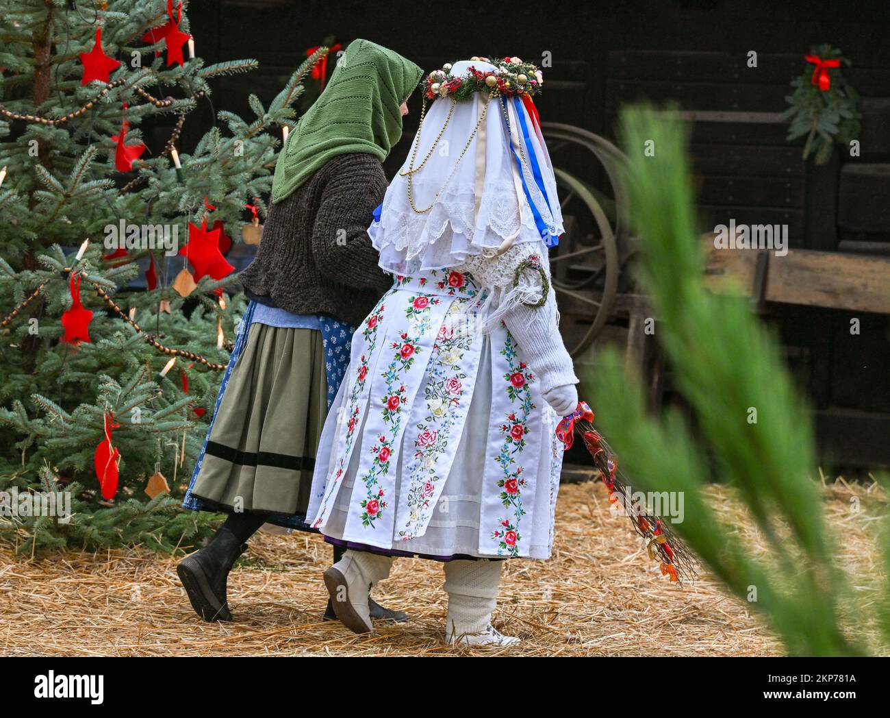 Lehde, Germany. 26th Nov, 2022. The Sorbian-Wendish Christ Child (r ...