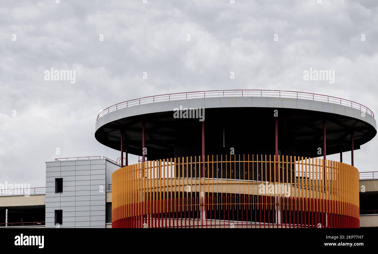 Car tower, parking garage hi-res stock photography and images - Alamy