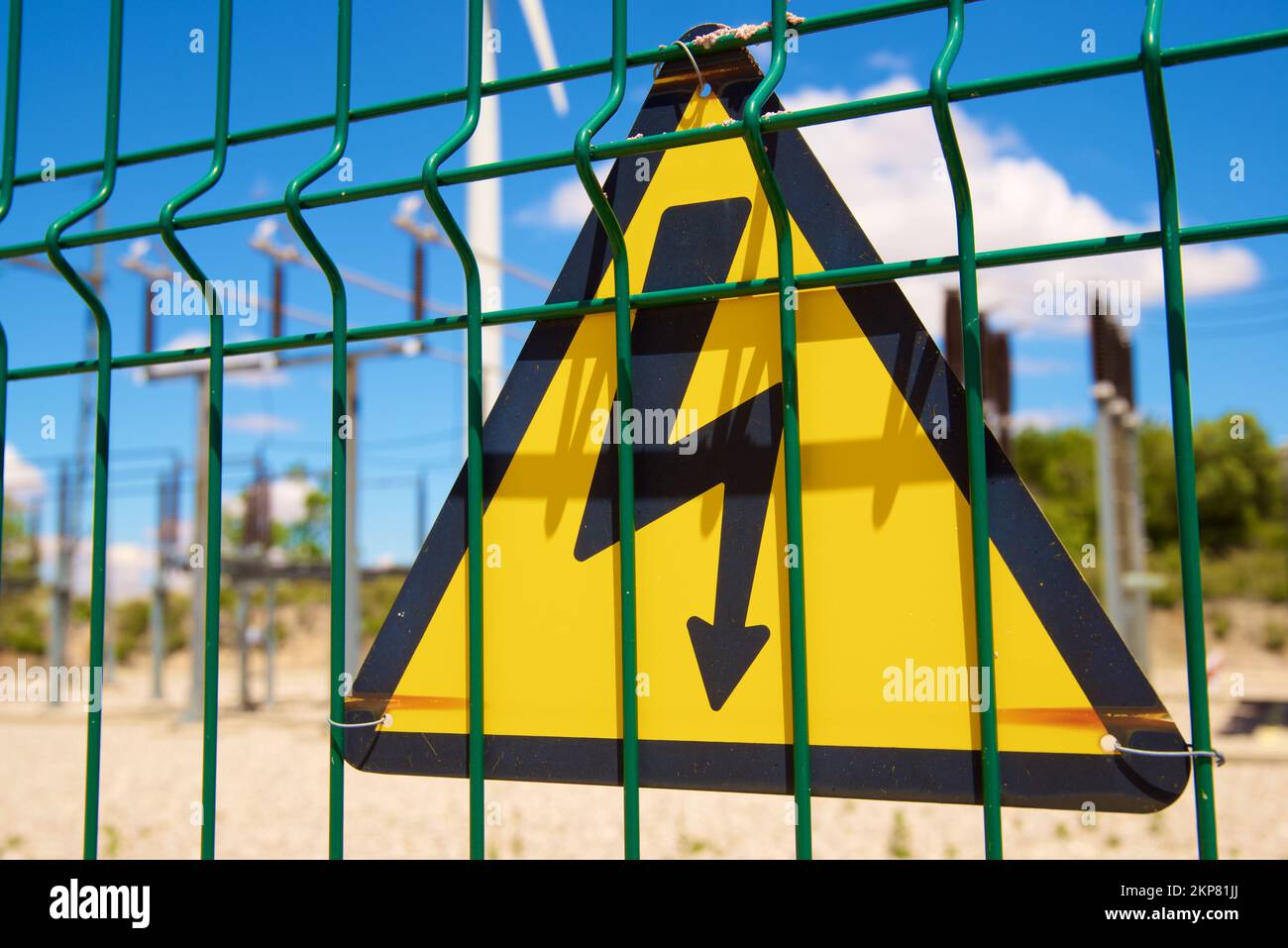 Electrical hazard sign placed on a metal fence Stock Photo - Alamy