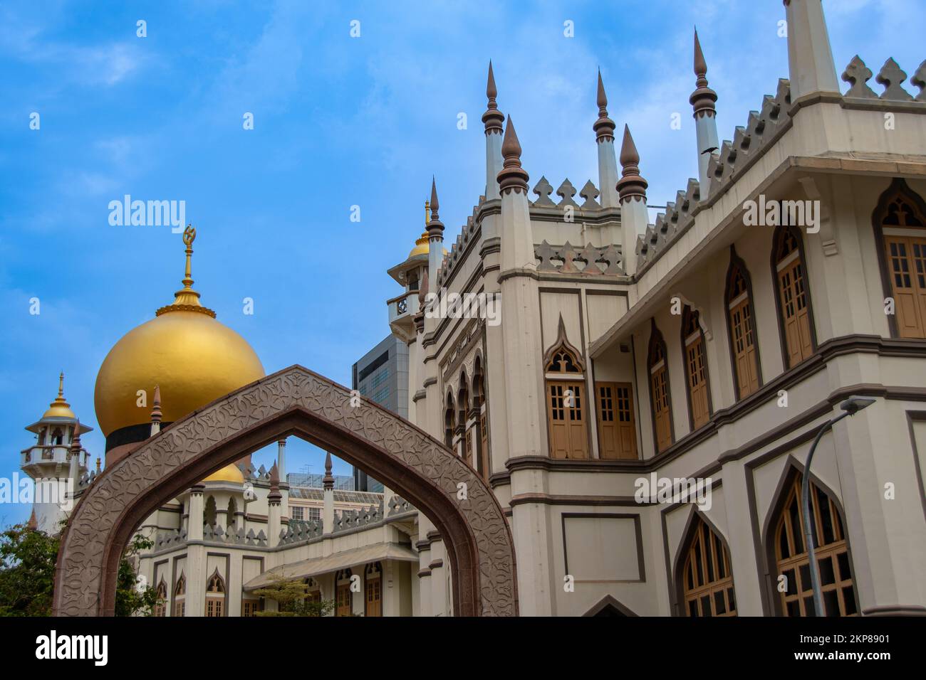The Masjid Sultan (Sultan Mosque) in Singapore Stock Photo - Alamy