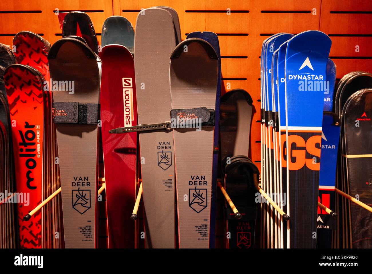 Ski retail shelf Stock Photo - Alamy