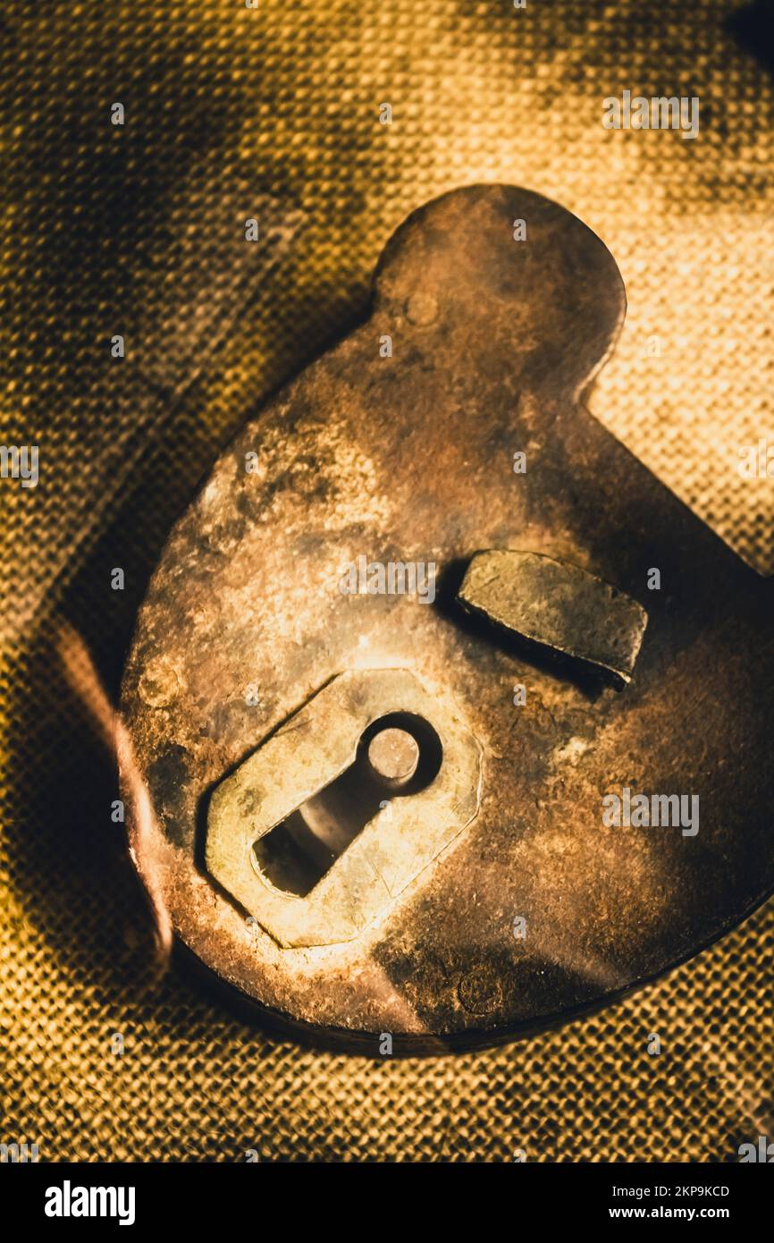 Vintage metal doormat hi-res stock photography and images - Alamy