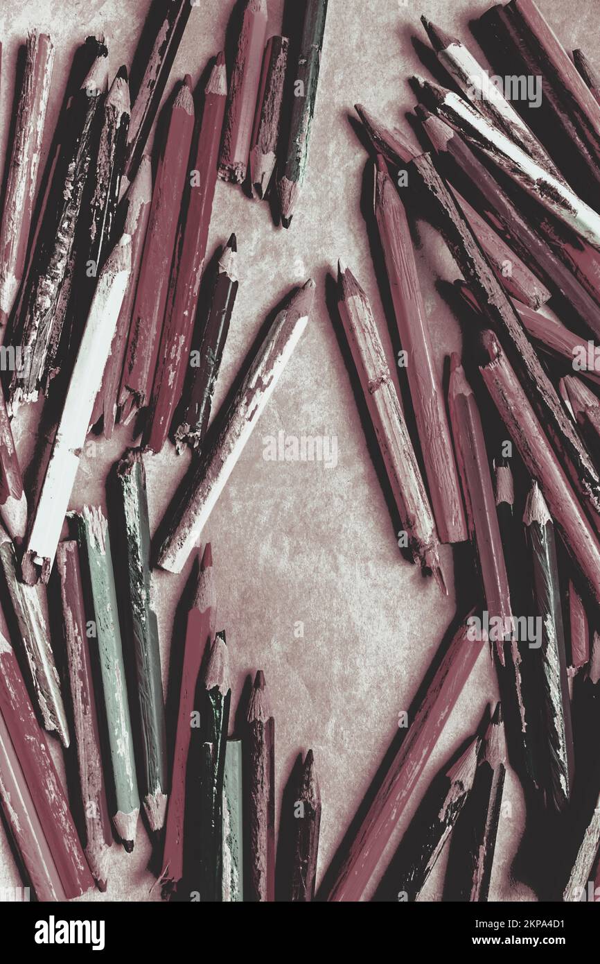 Fractured pencil hi-res stock photography and images - Alamy