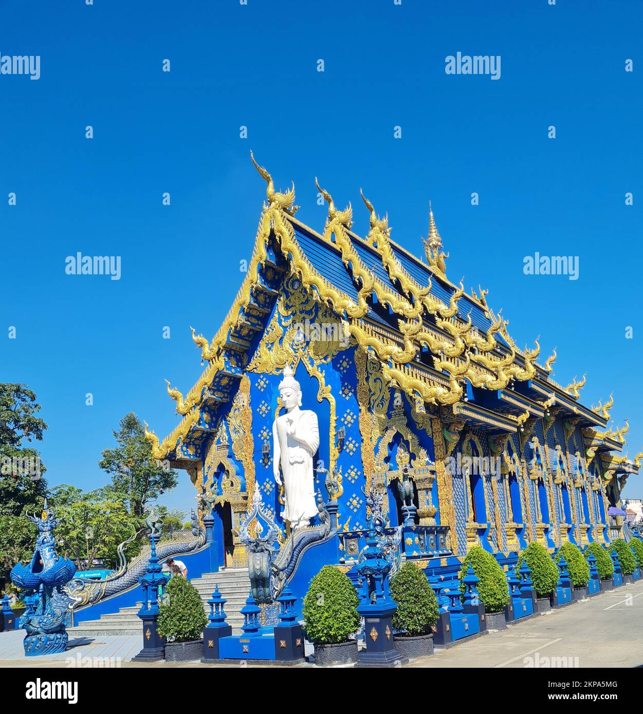 The Wat Rong Suea Ten (Blue Temple) in Chiang Rai, Thailand Stock Photo ...