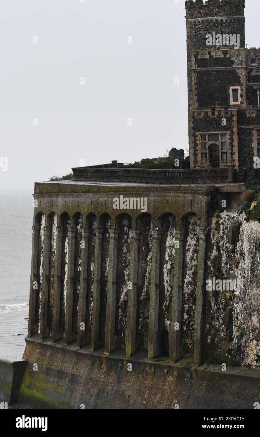 Kingsgate beach arches hi-res stock photography and images - Alamy