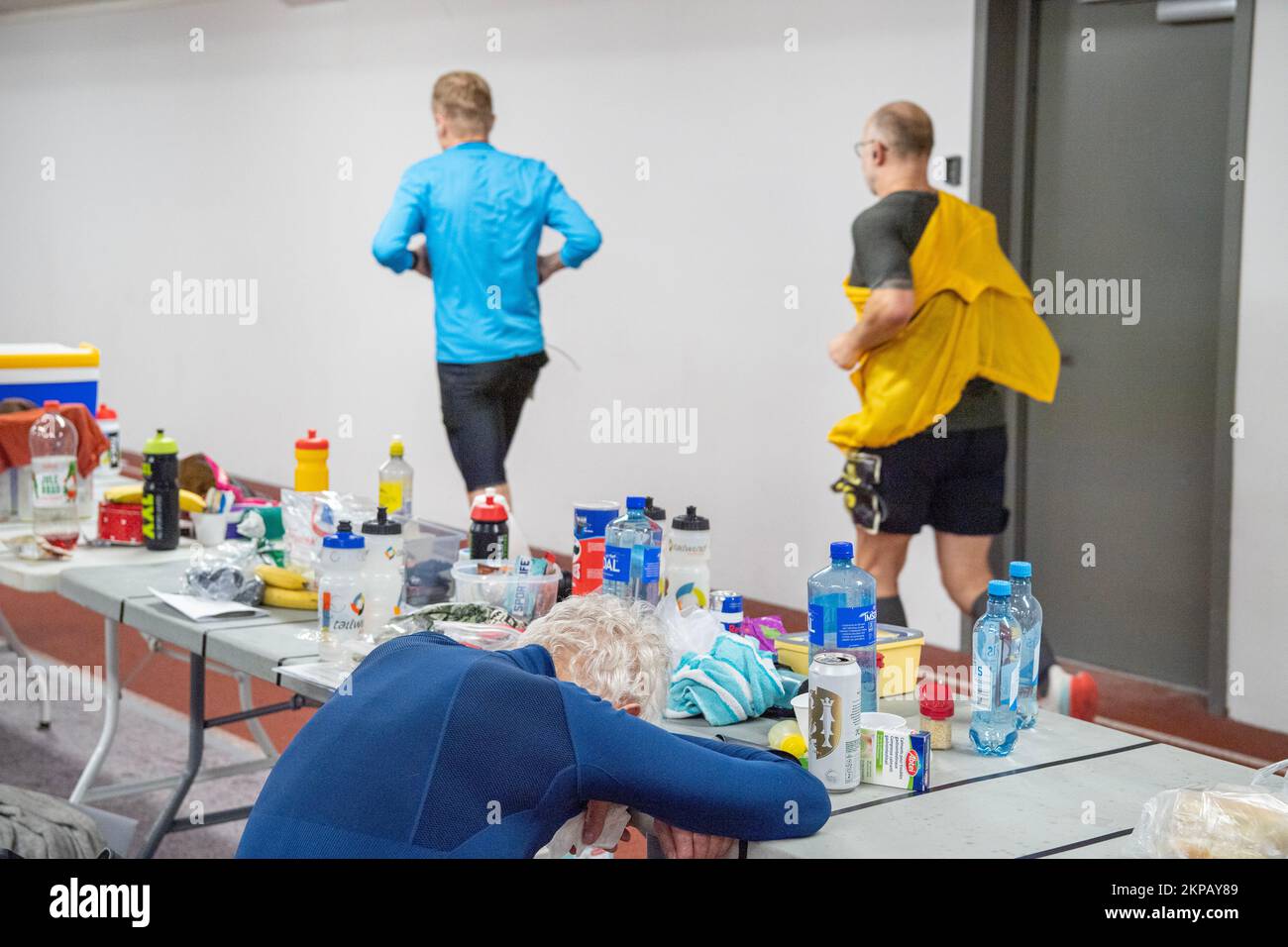 Oslo 20221127.The Bislett 24-hour ultra race, where the runners started ...