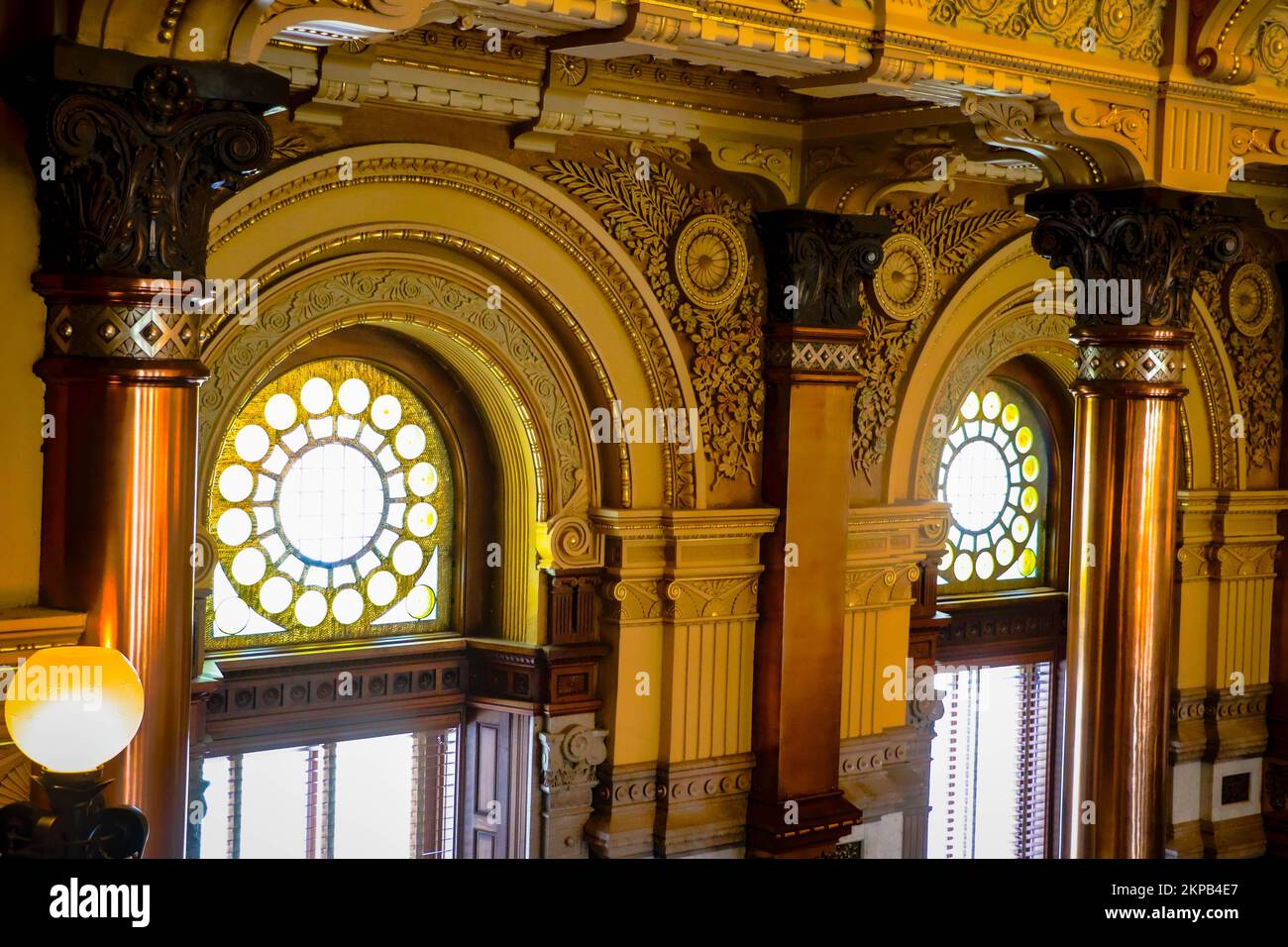 The walls with columns and windows of Kansas State Capitol Building ...