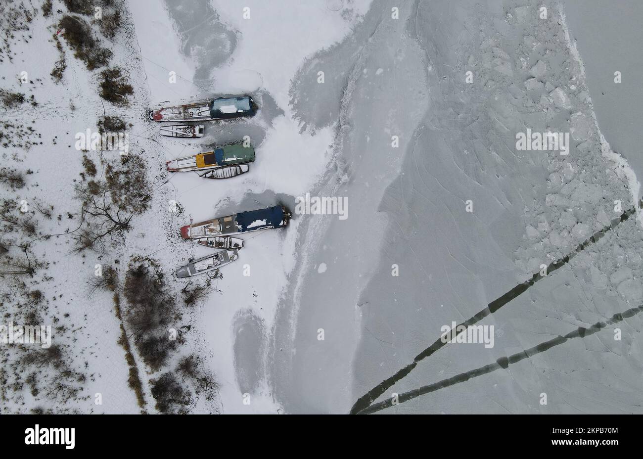 Aerial photo shows the Harbin Section of Songhua River is completely ...