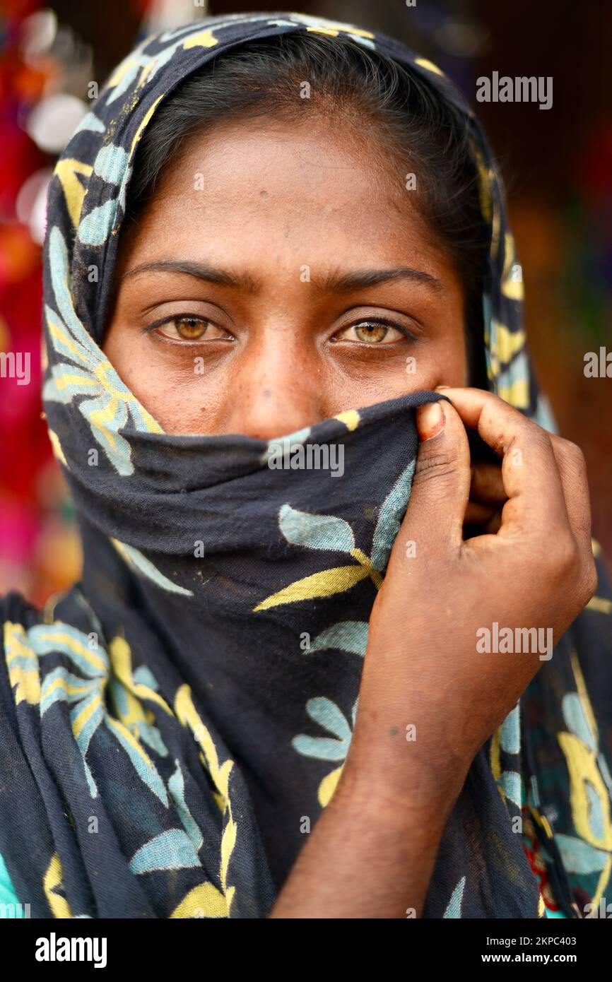 An Indian kalbelia tribal young girl.This snake charming tribe used to ...