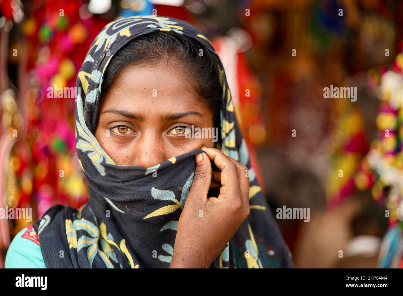 An Indian kalbelia tribal young girl.This snake charming tribe used to ...