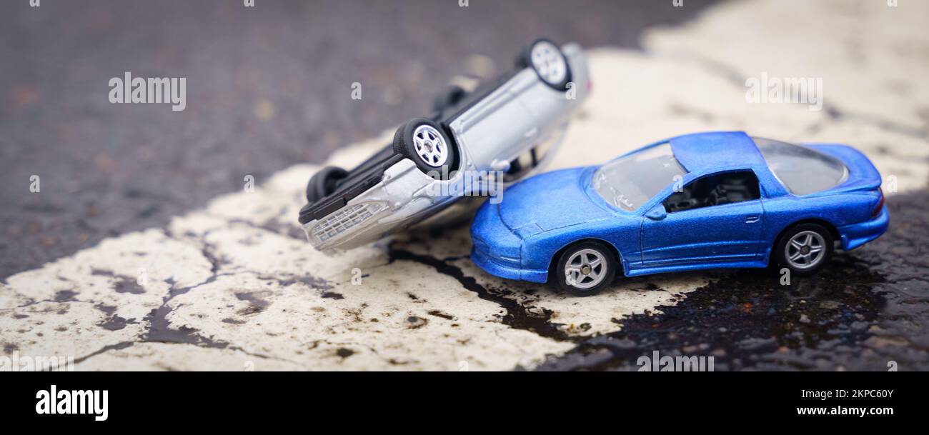 Incidents. Collision of two cars on a solid road marking line Stock ...