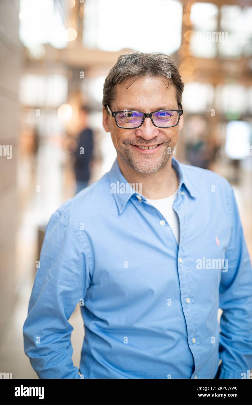 Hamburg, Germany. 28th Nov, 2022. Actor Patrick Bach, photographed on ...