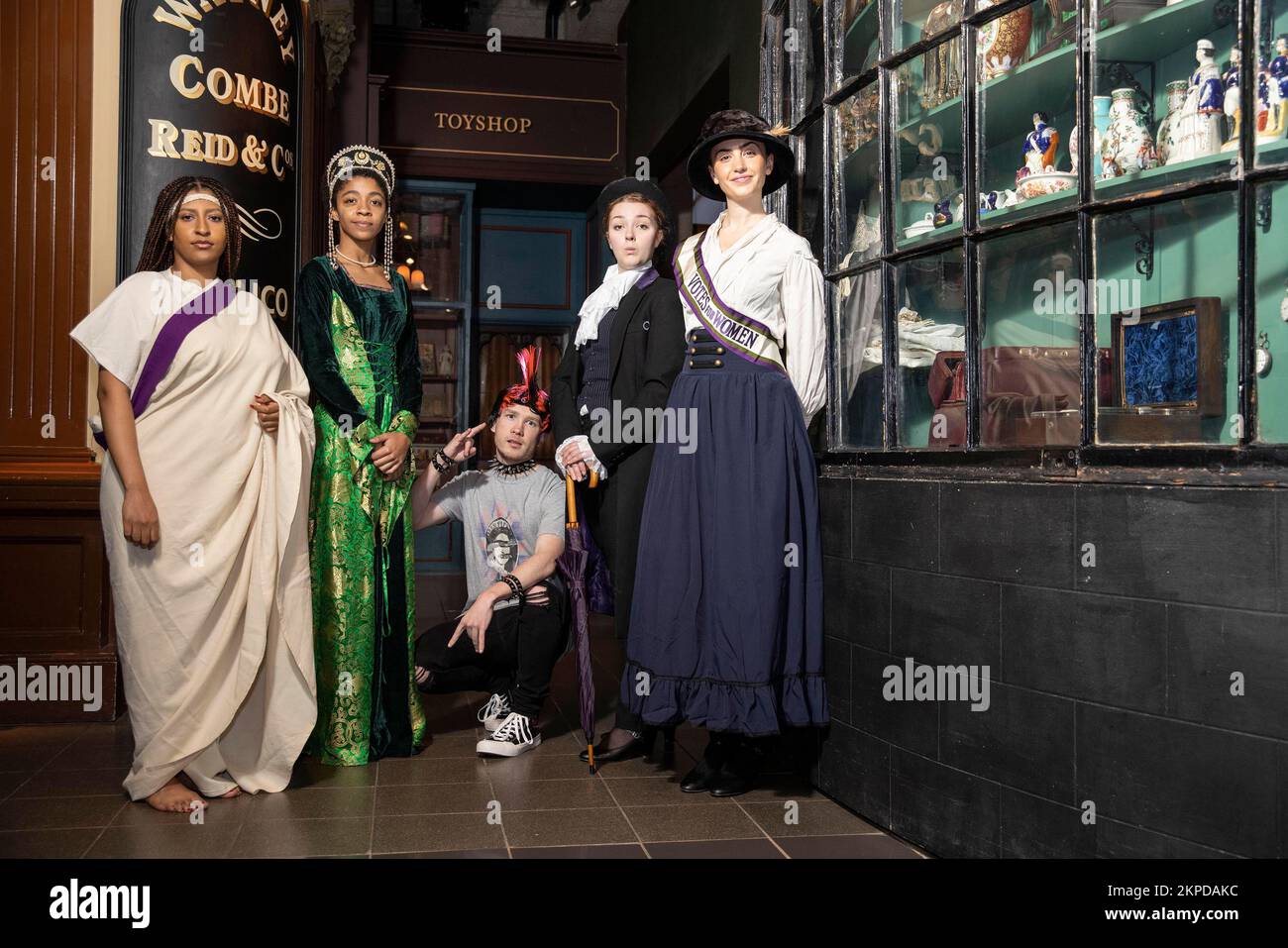 MUSEUM OF LONDON CLOSES WITH FREE WEEKEND FESTIVALS AND 24-HOUR OPENING ...