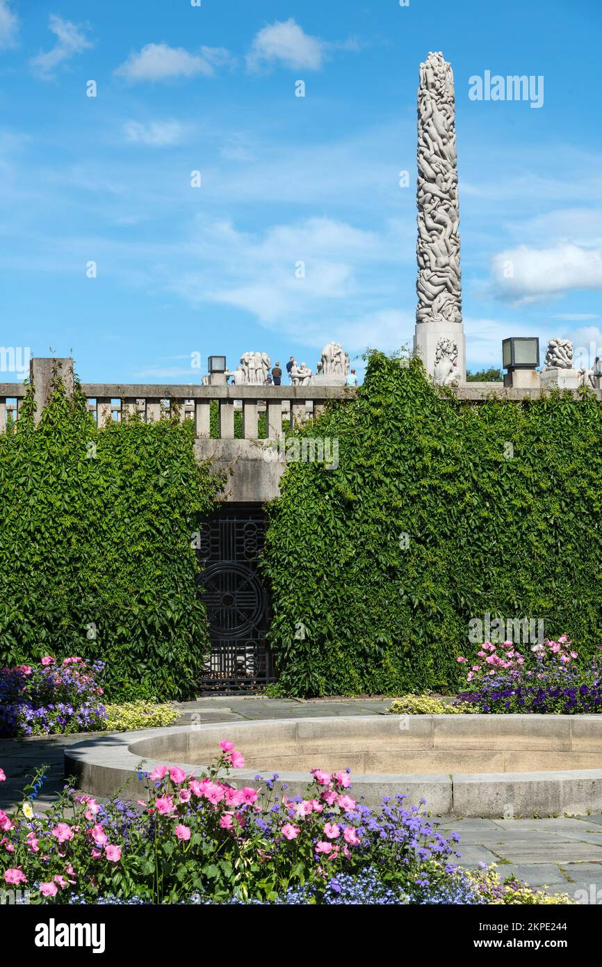 Sculpture park in the Frogner Park with more than 200 sculptures by ...