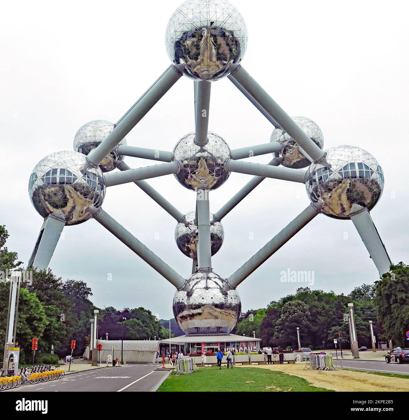 Iron crystal structure hi-res stock photography and images - Alamy