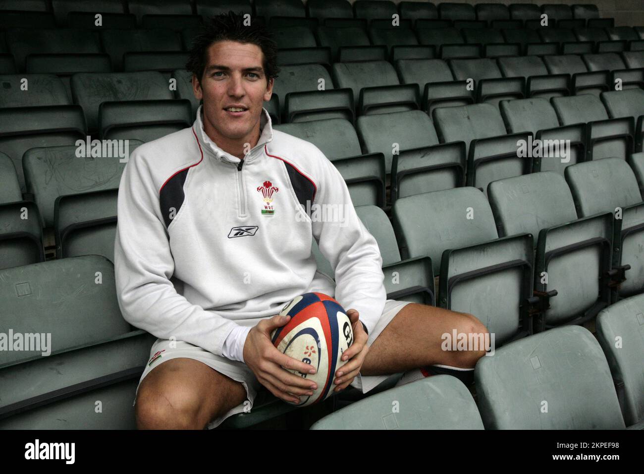 JAMES HOOK, RUGBY PLAYER, 2007: James Hook of Wales and Ospreys ...