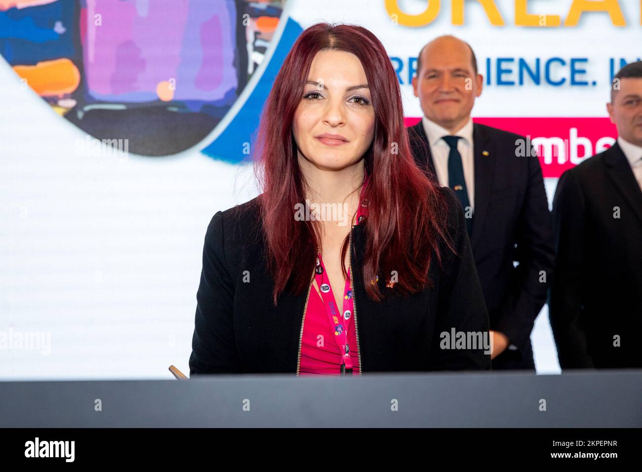 Ana maria trasnea hi-res stock photography and images - Alamy